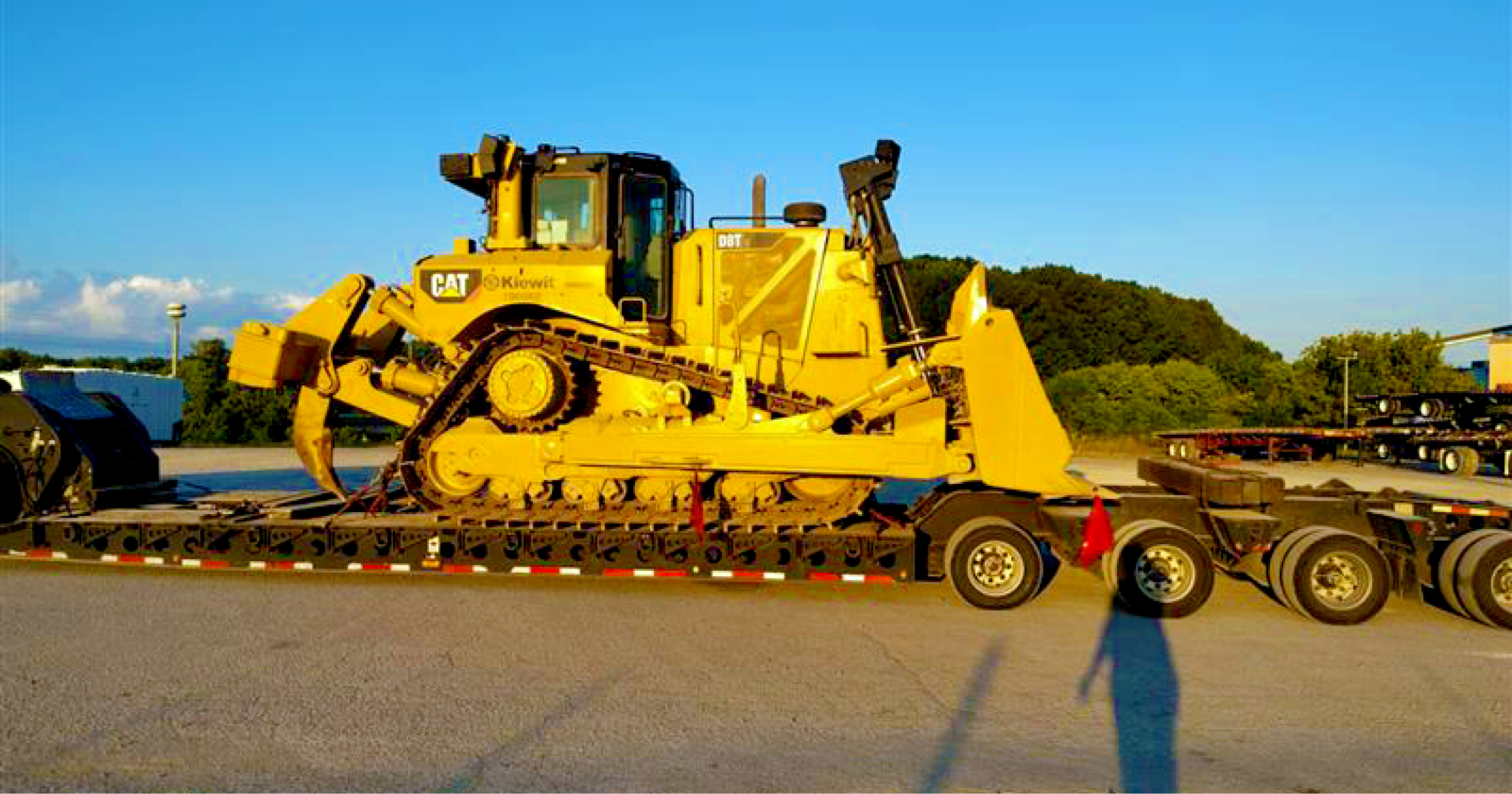 Right Way to Move Construction Equipment - Heavy, Flatbed & Van Freight ...